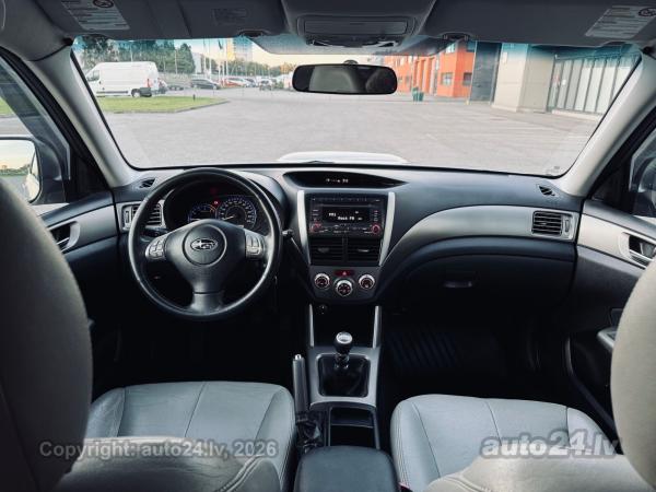 Grey Subaru Forester 2010 in Tallinn, with an engine capacity of 2.00 L and mileage of 217 thousand km for 4290 €, photo 7 on AUTOMOTO.COM.LV