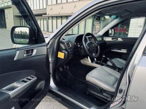 Grey Subaru Forester 2010 in Tallinn, with an engine capacity of 2.00 L and mileage of 217 thousand km for 4290 €, photo 9 on AUTOMOTO.COM.LV