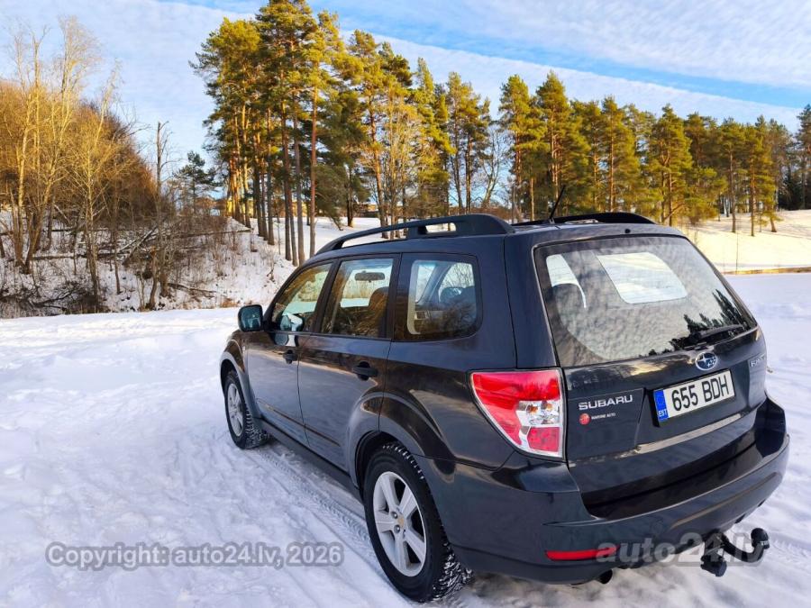 Pelēks Subaru Forester 2011 Viljandi, ar dzinēja tilpumu 2.00 L un nobraukumu 347 tūkst. km par 4200 €, foto 1 vietnē AUTOMOTO.COM.LV