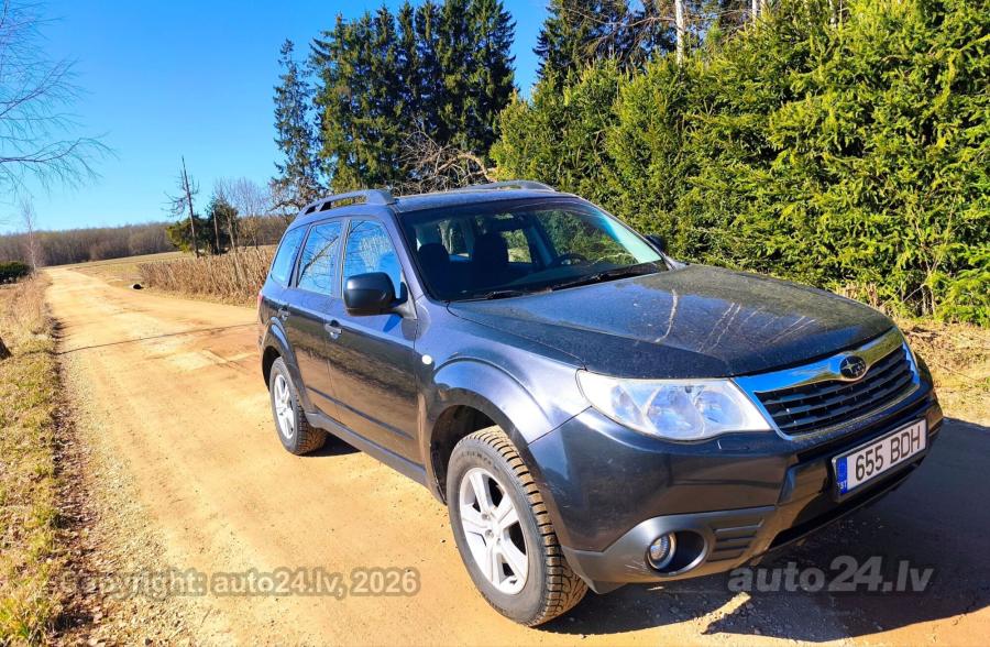 Pelēks Subaru Forester 2011 Viljandi, ar dzinēja tilpumu 2.00 L un nobraukumu 347 tūkst. km par 3600 €, foto 4 vietnē AUTOMOTO.COM.LV