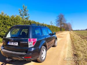Pelēks Subaru Forester 2011 Viljandi, ar dzinēja tilpumu 2.00 L un nobraukumu 347 tūkst. km par 3600 €, foto 5 vietnē AUTOMOTO.COM.LV