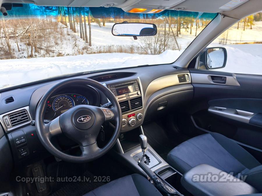 Pelēks Subaru Forester 2011 Viljandi, ar dzinēja tilpumu 2.00 L un nobraukumu 347 tūkst. km par 3600 €, foto 6 vietnē AUTOMOTO.COM.LV
