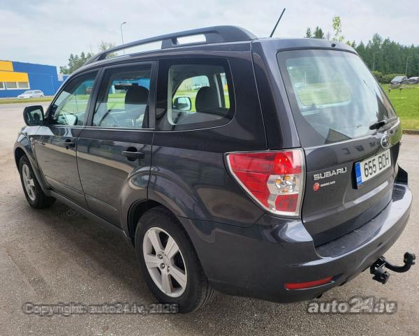 Grey Subaru Forester 2011 in Tallinn, with an engine capacity of 2.00 L and mileage of 0 thousand km for 3900 €, photo 5 on AUTOMOTO.COM.LV