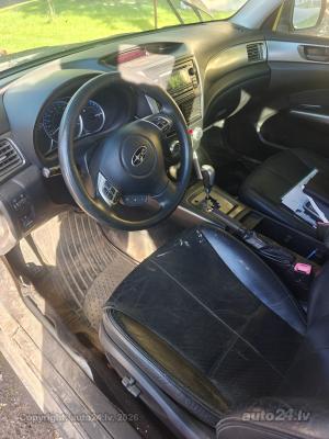 Pelēks Subaru Forester 2012 Tallina, ar dzinēja tilpumu 2.00 L un nobraukumu 339 tūkst. km par 999 €, foto 5 vietnē AUTOMOTO.COM.LV