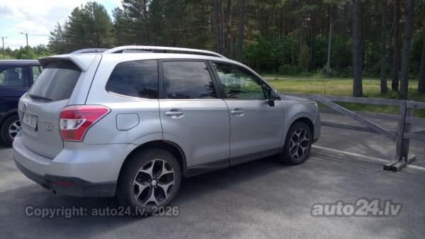 Grey Subaru Forester 2013 in Tallinn, with an engine capacity of 2.00 L and mileage of 215 thousand km for 12000 €, photo 2 on AUTOMOTO.COM.LV