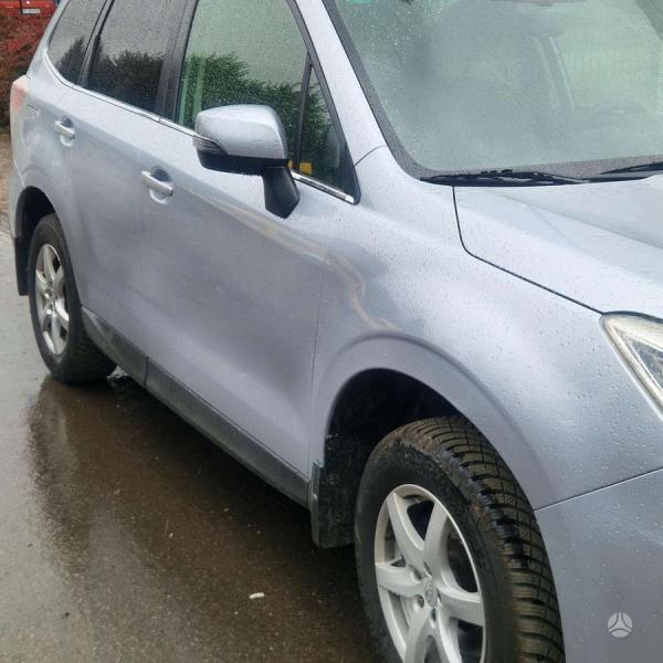 Grey Subaru Forester 2013 in Utena, with an engine capacity of 2.00 L and mileage of 150 thousand km for 7450 €, photo 3 on AUTOMOTO.COM.LV
