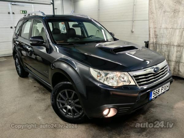 Grey Subaru Forester 2014 in Viljandi, with an engine capacity of 2.00 L and mileage of 189 thousand km for 10190 €, photo 2 on AUTOMOTO.COM.LV