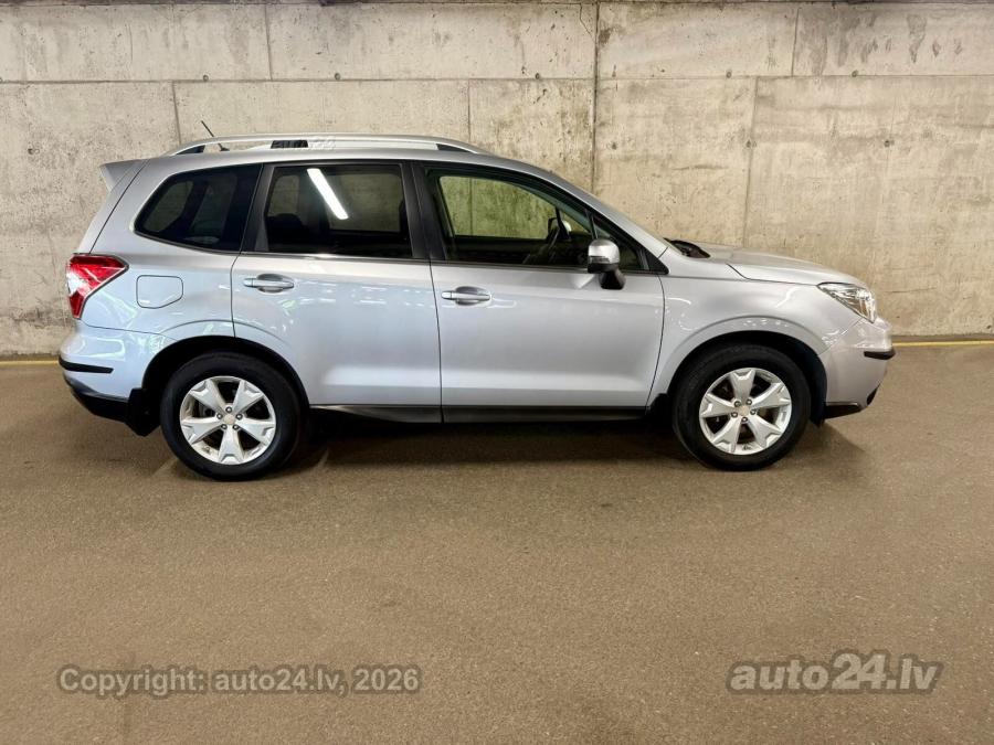 Pelēks Subaru Forester 2014 Tallina, ar dzinēja tilpumu 2.00 L un nobraukumu 230 tūkst. km par 6995 €, foto 22 vietnē AUTOMOTO.COM.LV