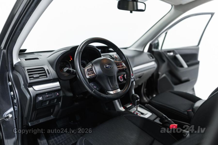 Grey Subaru Forester 2014 in Tallinn, with an engine capacity of 2.00 L and mileage of 236 thousand km for 6990 €, photo 12 on AUTOMOTO.COM.LV