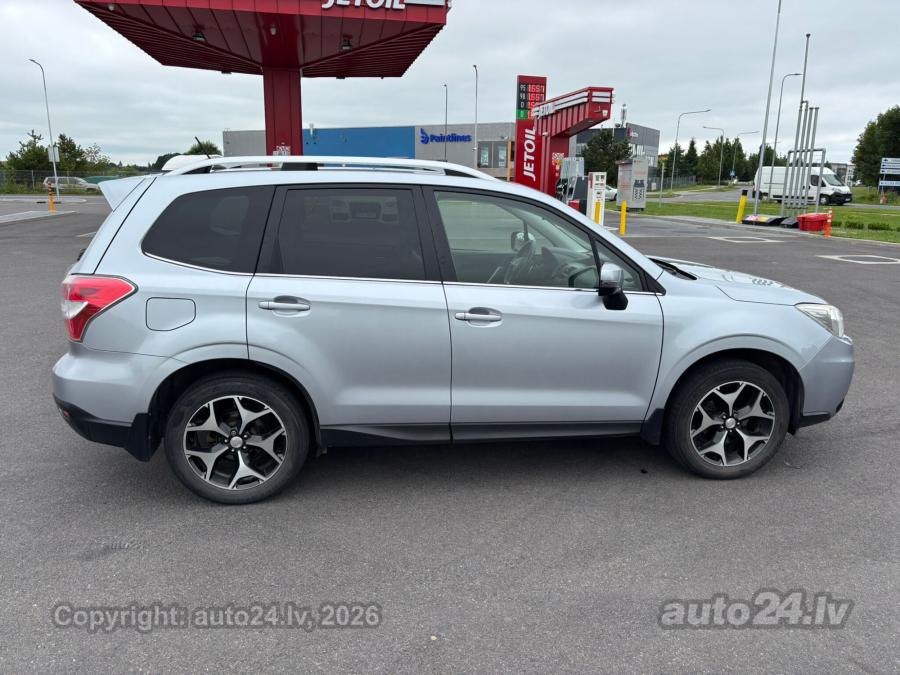 Grey Subaru Forester 2014 in Tallinn, with an engine capacity of 2.00 L and mileage of 143 thousand km for 10900 €, photo 6 on AUTOMOTO.COM.LV