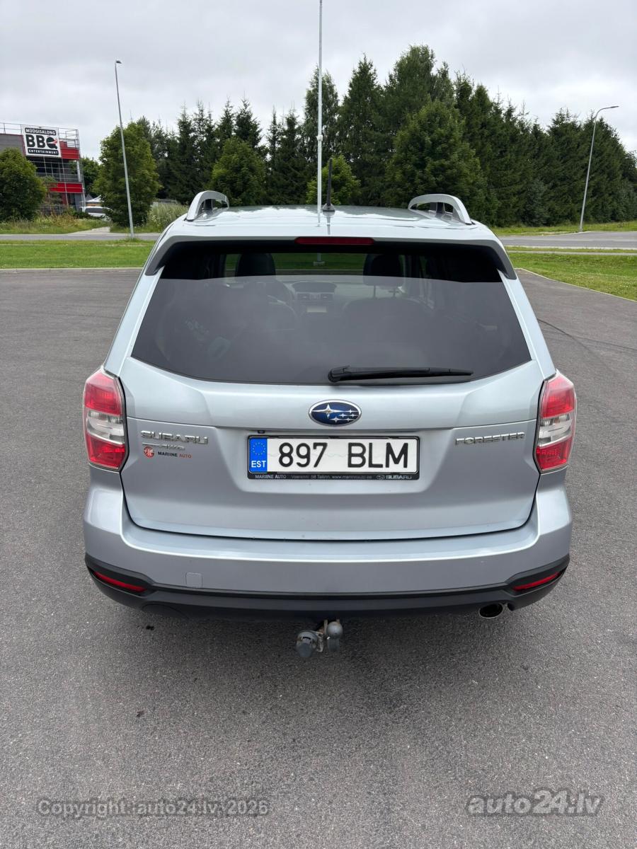 Grey Subaru Forester 2014 in Tallinn, with an engine capacity of 2.00 L and mileage of 143 thousand km for 10900 €, photo 8 on AUTOMOTO.COM.LV