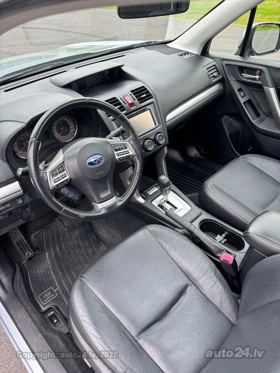 Grey Subaru Forester 2014 in Tallinn, with an engine capacity of 2.00 L and mileage of 143 thousand km for 10900 €, photo 10 on AUTOMOTO.COM.LV