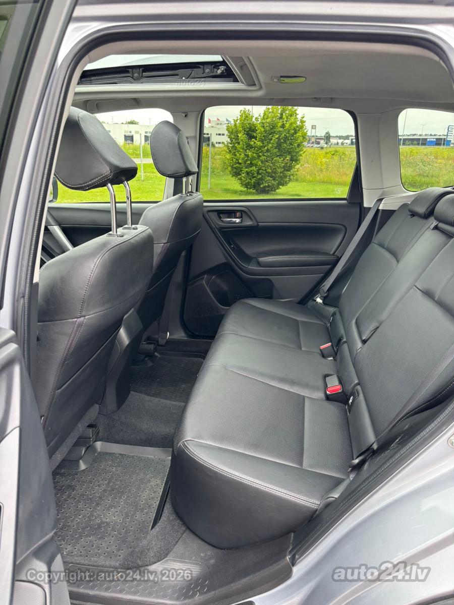 Grey Subaru Forester 2014 in Tallinn, with an engine capacity of 2.00 L and mileage of 143 thousand km for 10900 €, photo 11 on AUTOMOTO.COM.LV