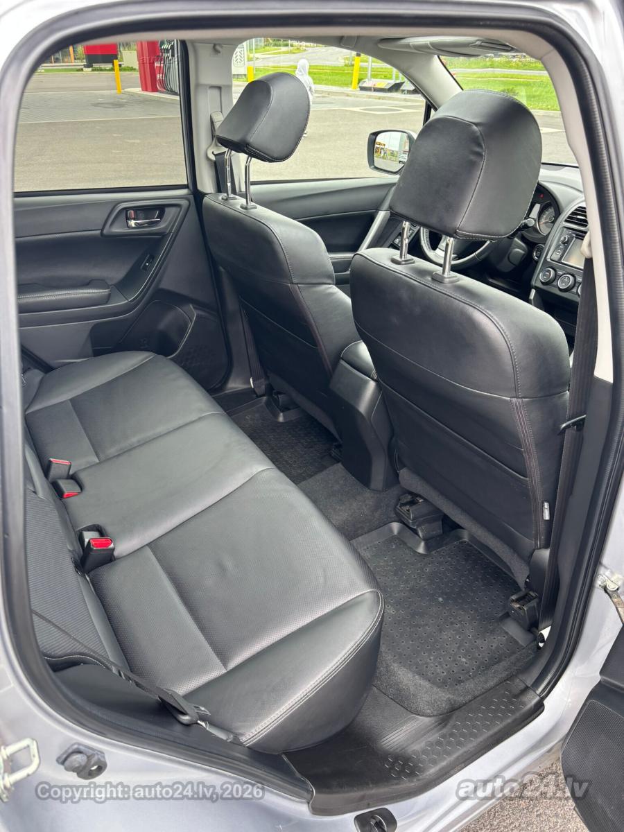 Grey Subaru Forester 2014 in Tallinn, with an engine capacity of 2.00 L and mileage of 143 thousand km for 10900 €, photo 12 on AUTOMOTO.COM.LV