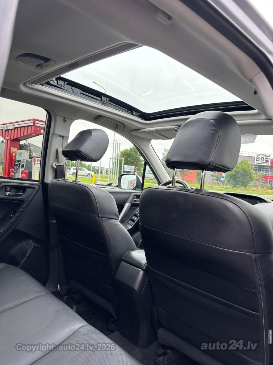 Grey Subaru Forester 2014 in Tallinn, with an engine capacity of 2.00 L and mileage of 143 thousand km for 10900 €, photo 14 on AUTOMOTO.COM.LV