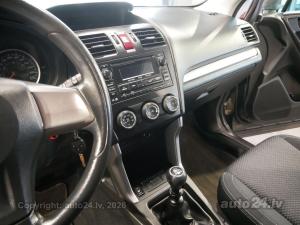 Grey Subaru Forester 2014 in Tallinn, with an engine capacity of 2.00 L and mileage of 305 thousand km for 5300 €, photo 9 on AUTOMOTO.COM.LV