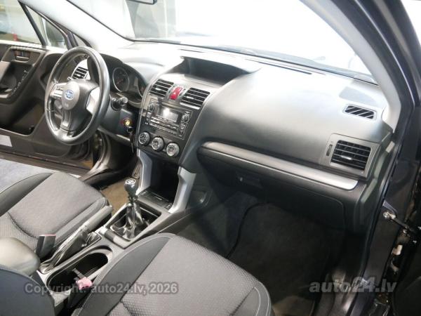 Grey Subaru Forester 2014 in Tallinn, with an engine capacity of 2.00 L and mileage of 305 thousand km for 5300 €, photo 10 on AUTOMOTO.COM.LV