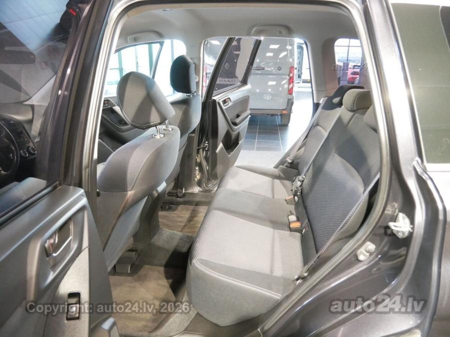 Grey Subaru Forester 2014 in Tallinn, with an engine capacity of 2.00 L and mileage of 305 thousand km for 5300 €, photo 12 on AUTOMOTO.COM.LV