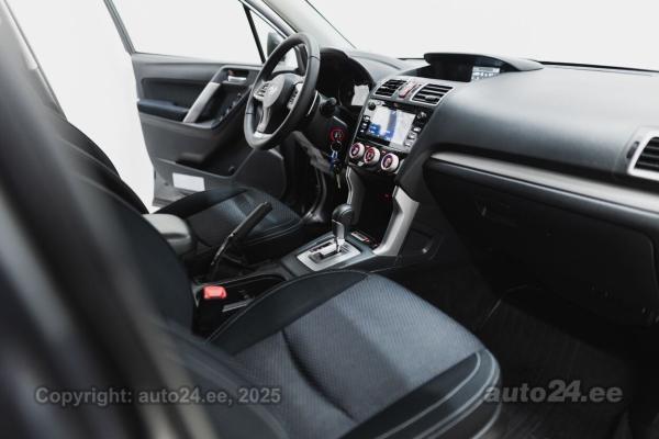 Pelēks Subaru Forester 2015 Tallina, ar dzinēja tilpumu 2.00 L un nobraukumu 229 tūkst. km par 9999 €, foto 11 vietnē AUTOMOTO.COM.LV