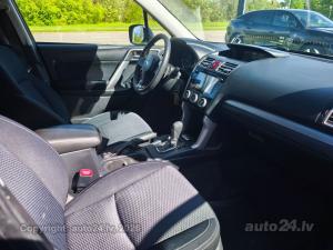Grey Subaru Forester 2015 in Parnu, with an engine capacity of 2.00 L and mileage of 311 thousand km for 6900 €, photo 6 on AUTOMOTO.COM.LV