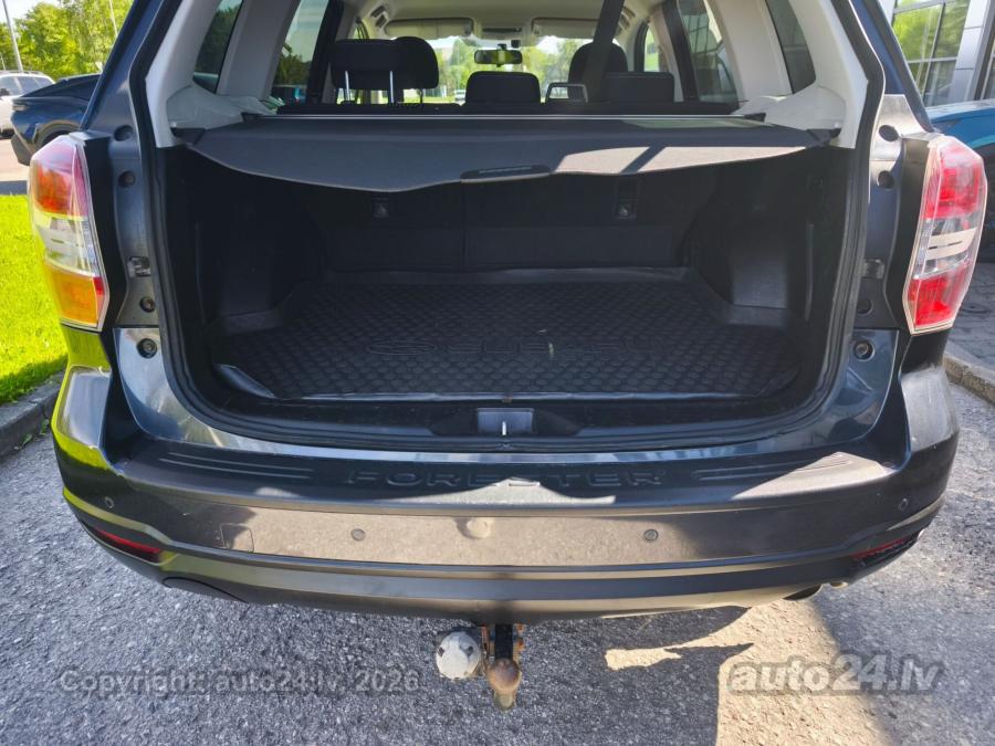 Grey Subaru Forester 2015 in Parnu, with an engine capacity of 2.00 L and mileage of 311 thousand km for 6900 €, photo 12 on AUTOMOTO.COM.LV
