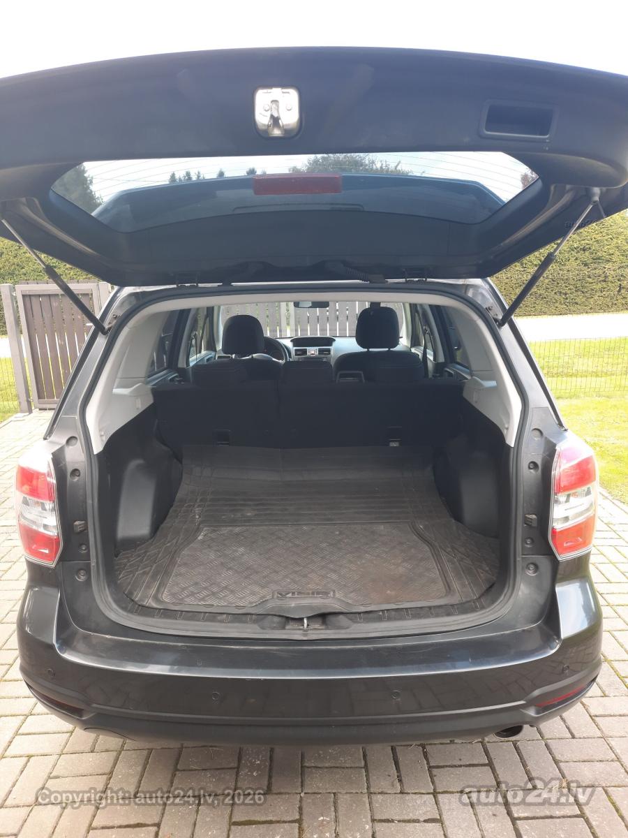 Pelēks Subaru Forester 2015 Tallina, ar dzinēja tilpumu 2.00 L un nobraukumu 77 tūkst. km par 9000 €, foto 5 vietnē AUTOMOTO.COM.LV