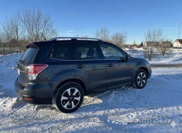 Grey Subaru Forester 2016 in Tallinn, with an engine capacity of 2.00 L and mileage of 100 thousand km for 12500 €, photo 2 on AUTOMOTO.COM.LV