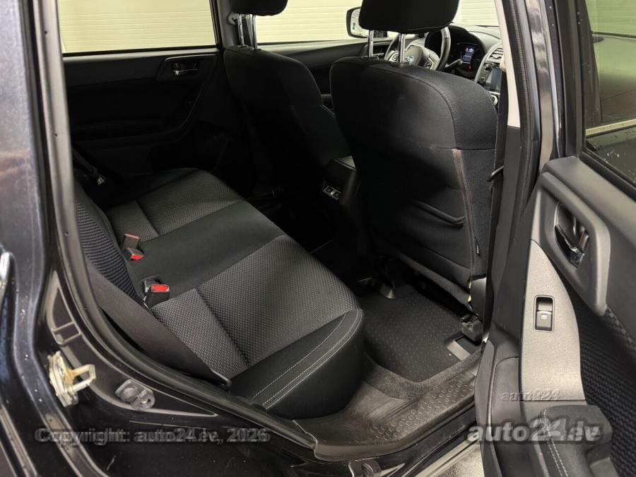 Grey Subaru Forester 2016 in Tallinn, with an engine capacity of 2.00 L and mileage of 100 thousand km for 12500 €, photo 6 on AUTOMOTO.COM.LV