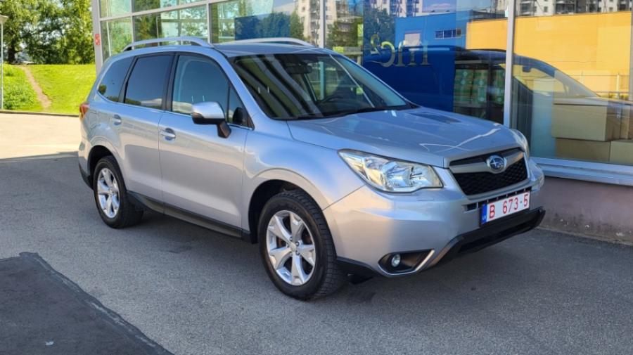 Pelēks Subaru Forester 2016 Rīga, ar dzinēja tilpumu 2.00 L un nobraukumu 233 tūkst. km par 10500 €, foto 1 vietnē AUTOMOTO.COM.LV