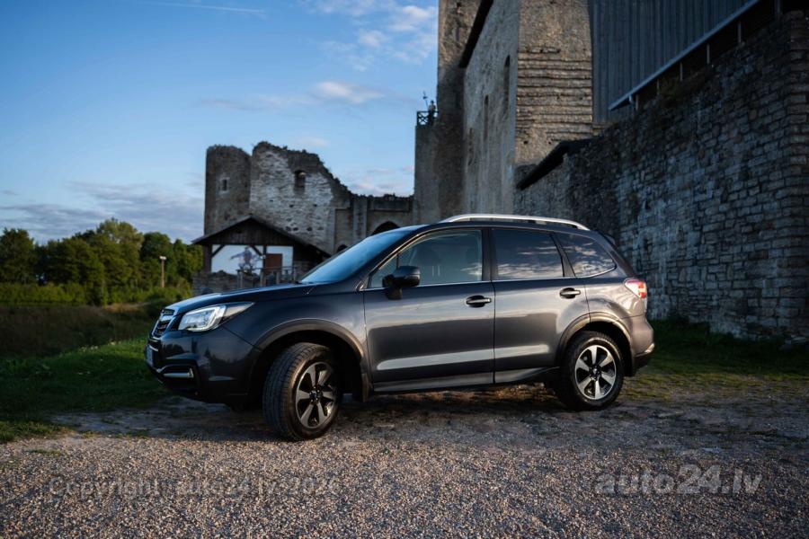 Grey Subaru Forester 2018 in Rakvere, with an engine capacity of 2.00 L and mileage of 155 thousand km for 14000 €, photo 3 on AUTOMOTO.COM.LV