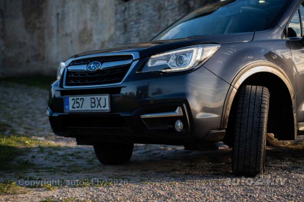 Grey Subaru Forester 2018 in Rakvere, with an engine capacity of 2.00 L and mileage of 155 thousand km for 14000 €, photo 5 on AUTOMOTO.COM.LV