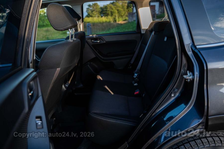Grey Subaru Forester 2018 in Rakvere, with an engine capacity of 2.00 L and mileage of 155 thousand km for 14000 €, photo 9 on AUTOMOTO.COM.LV