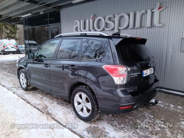 Grey Subaru Forester 2019 in Tallinn, with an engine capacity of 2.00 L and mileage of 211 thousand km for 13900 €, photo 3 on AUTOMOTO.COM.LV
