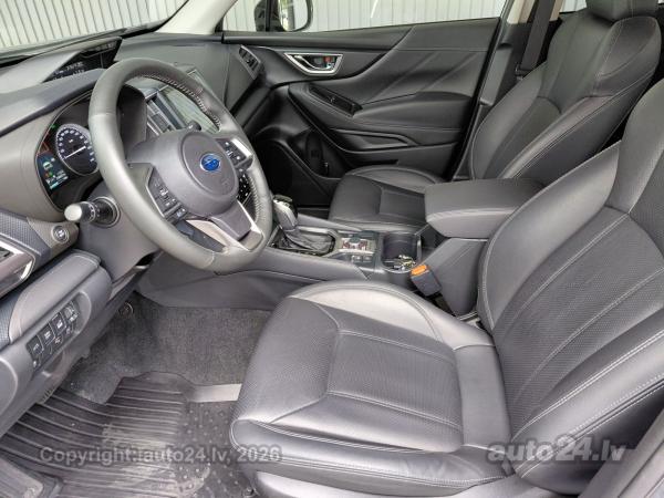 Grey Subaru Forester 2024 in Tallinn, with an engine capacity of 2.00 L and mileage of 30 thousand km for 30990 €, photo 7 on AUTOMOTO.COM.LV