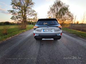 Grey Subaru Forester 2025 in Paide, with an engine capacity of 2.00 L and mileage of 18 thousand km for 35999 €, photo 7 on AUTOMOTO.COM.LV