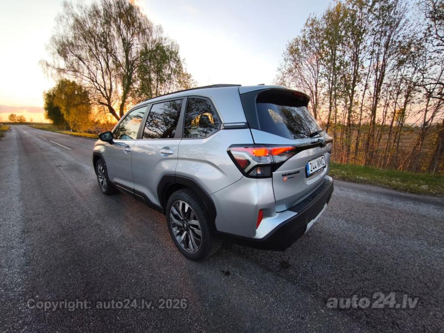 Grey Subaru Forester 2025 in Paide, with an engine capacity of 2.00 L and mileage of 18 thousand km for 35999 €, photo 8 on AUTOMOTO.COM.LV
