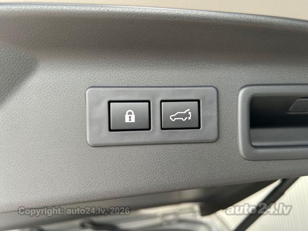 Grey Subaru Forester 2026 in Tallinn, with an engine capacity of 2.00 L and mileage of 0 thousand km for 40990 €, photo 7 on AUTOMOTO.COM.LV