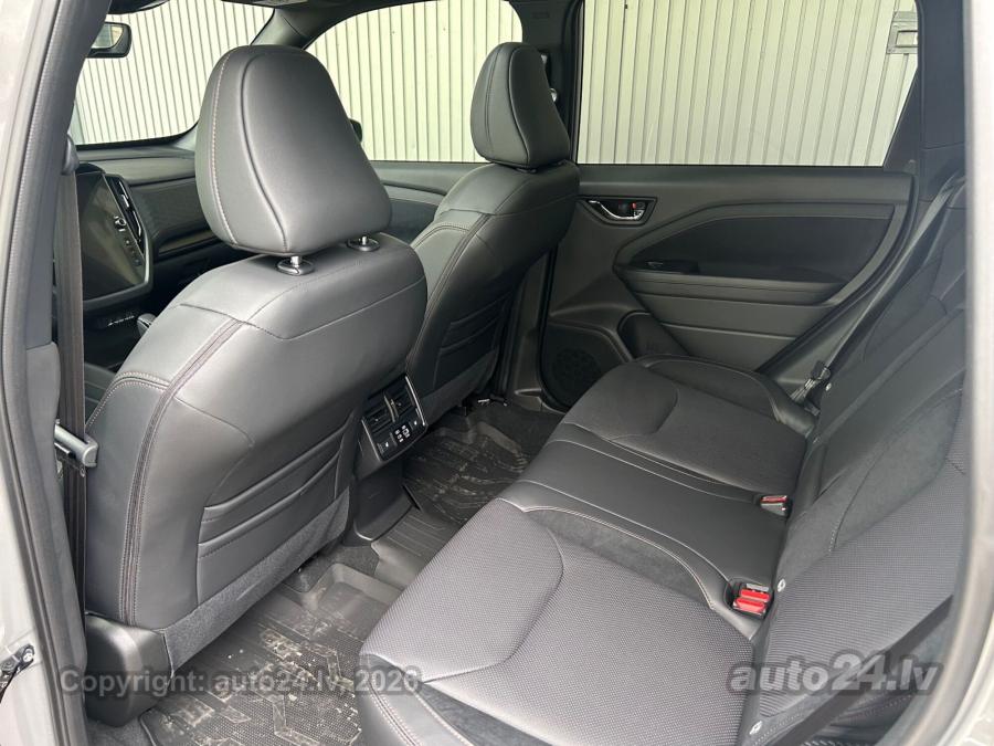 Grey Subaru Forester 2026 in Tallinn, with an engine capacity of 2.00 L and mileage of 0 thousand km for 40990 €, photo 9 on AUTOMOTO.COM.LV
