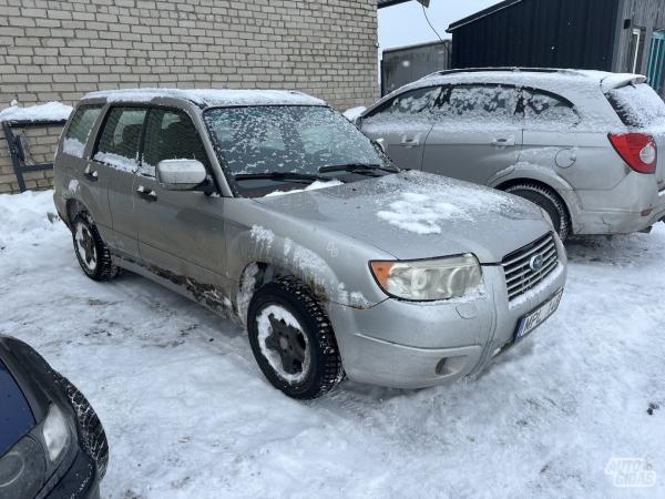 Subaru Forester 2006 in Kaunas, with an engine capacity of 2.00 L and mileage of 350 thousand km for 2200 €, photo 2 on AUTOMOTO.COM.LV