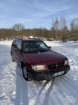 Red Subaru Forester 1998 in Kaunas, with an engine capacity of 2.00 L and mileage of 366 thousand km for 2000 €, photo 5 on AUTOMOTO.COM.LV