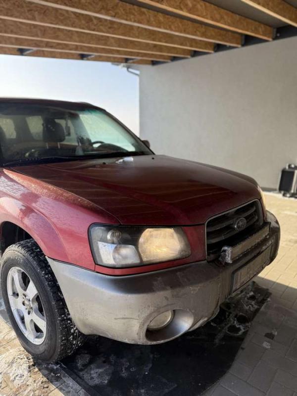 Red Subaru Forester 2003 in Kaunas, with an engine capacity of 2.50 L and mileage of 372 thousand km for 2600 €, photo 2 on AUTOMOTO.COM.LV