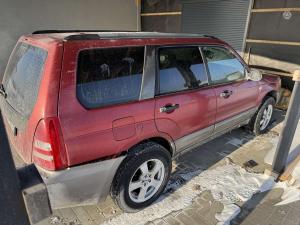 Sarkans Subaru Forester 2003 Kauņa, ar dzinēja tilpumu 2.50 L un nobraukumu 372 tūkst. km par 2600 €, foto 4 vietnē AUTOMOTO.COM.LV