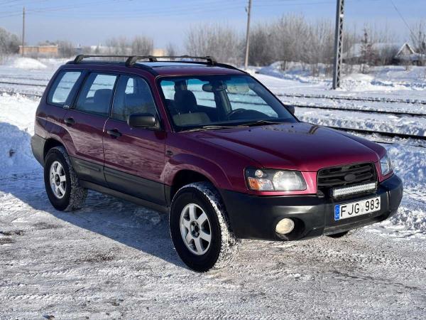 Red Subaru Forester 2004 in Vilnius, with an engine capacity of 2.50 L and mileage of 420 thousand km for 2250 €, photo 2 on AUTOMOTO.COM.LV
