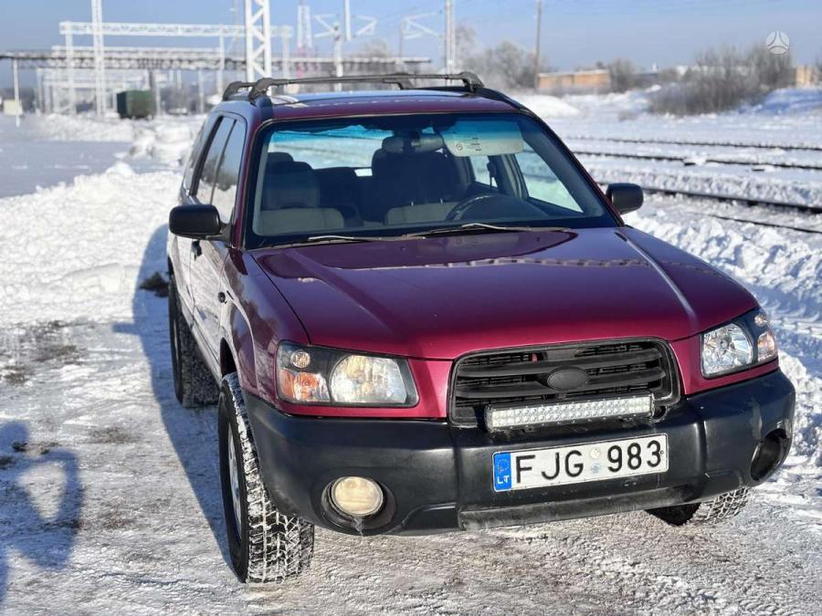 Red Subaru Forester 2004 in Vilnius, with an engine capacity of 2.50 L and mileage of 420 thousand km for 2250 €, photo 11 on AUTOMOTO.COM.LV