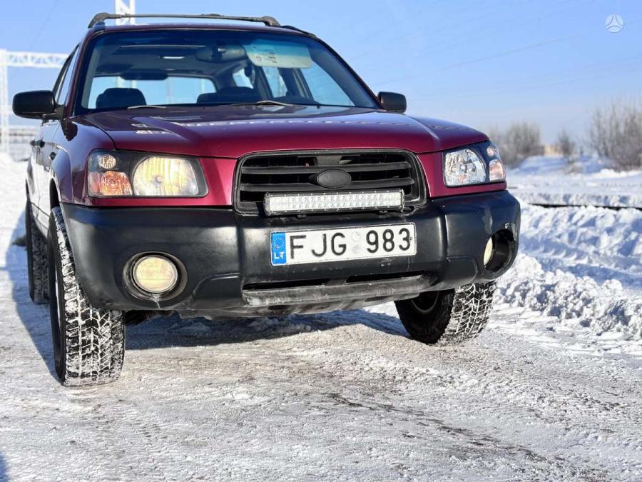 Red Subaru Forester 2004 in Vilnius, with an engine capacity of 2.50 L and mileage of 420 thousand km for 2250 €, photo 12 on AUTOMOTO.COM.LV