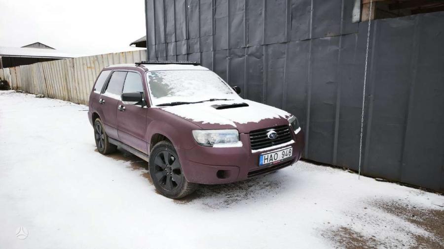 Sarkans Subaru Forester 2007 Kaišiadorys, ar dzinēja tilpumu 2.50 L un nobraukumu 238 tūkst. km par 3500 €, foto 1 vietnē AUTOMOTO.COM.LV