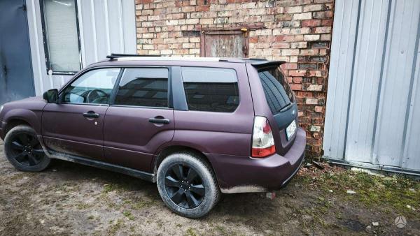 Red Subaru Forester 2007 in Kaisiadorys, with an engine capacity of 2.50 L and mileage of 238 thousand km for 3500 €, photo 3 on AUTOMOTO.COM.LV