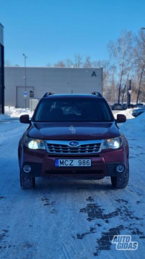 Sarkans Subaru Forester 2008 Viļņa, ar dzinēja tilpumu 2.50 L un nobraukumu 183 tūkst. km par 4000 €, foto 7 vietnē AUTOMOTO.COM.LV