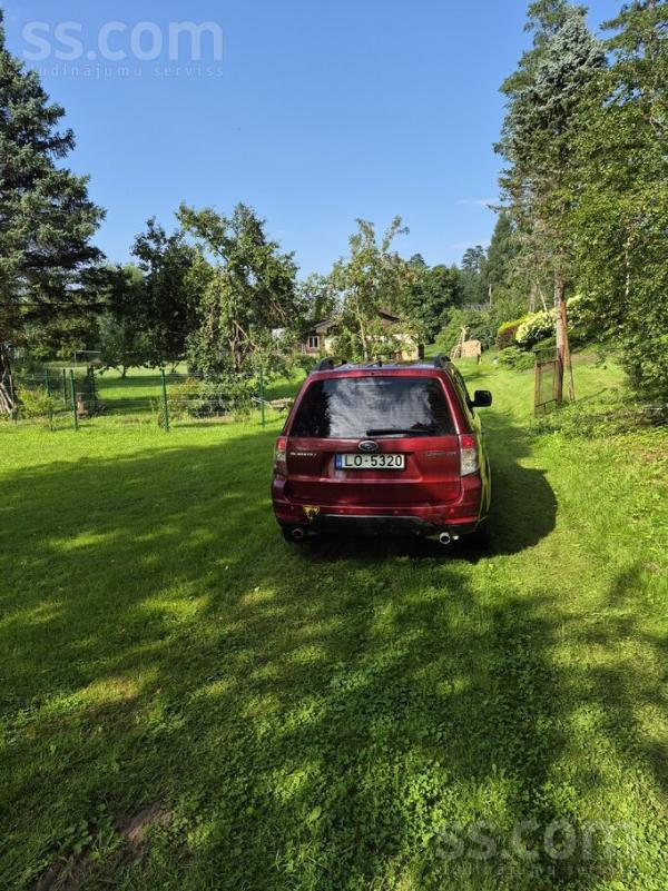 Red Subaru Forester 2008 in Riga, with an engine capacity of 2.00 L and mileage of 372 thousand km for 2600 €, photo 4 on AUTOMOTO.COM.LV