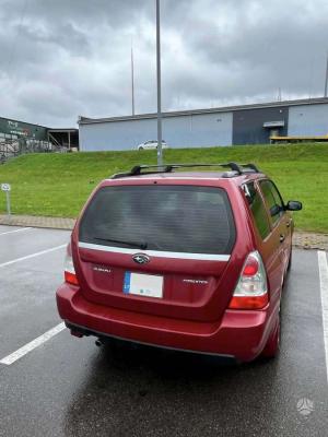 Red Subaru Forester 2008 in Vilnius, with an engine capacity of 2.50 L and mileage of 228 thousand km for 2999 €, photo 8 on AUTOMOTO.COM.LV